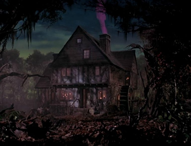 Hocus Pocus Secrets Revealed - Bootleg Betty