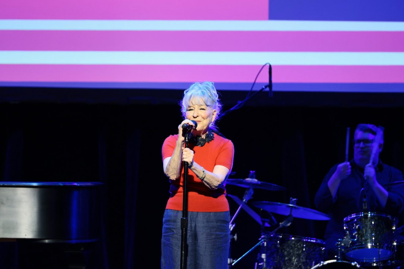Bette Midler Photos & An Article From Rise Up, Sing Out! - Bootleg Betty